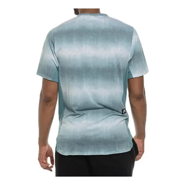 Nike Skyline Dip Fade Pocket T-shirt 'blue - Blue/white