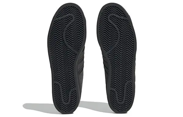 Adidas Superstar Sneakers
