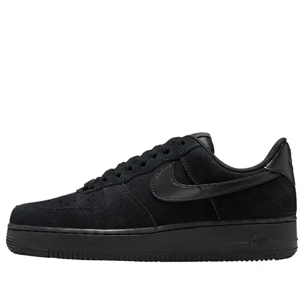 Nike Force 1 '07 Sneakers