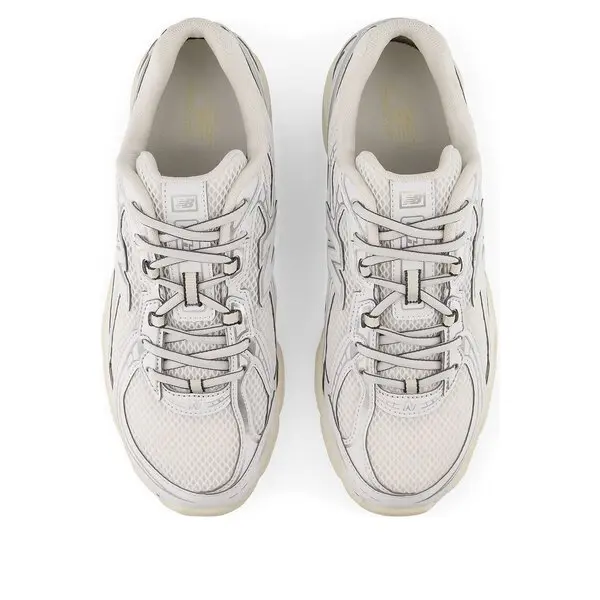 NEW BALANCE 740 Sneakers - White/sea Salt
