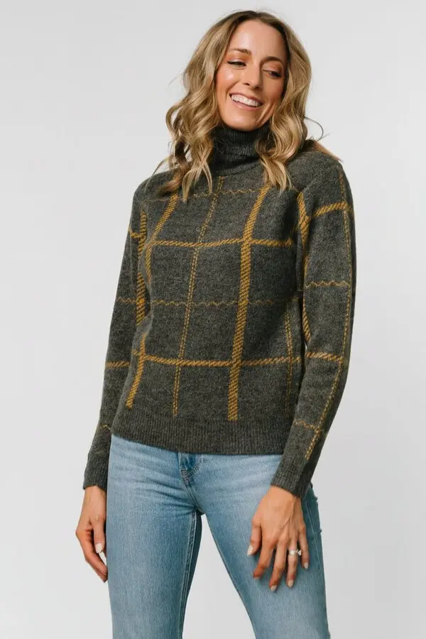 LUMIERE Arden Turtleneck Sweater - Dark Gray