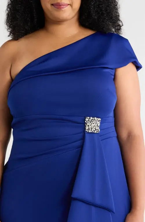 JESSICA HOWARD Ruched One-shoulder Gown