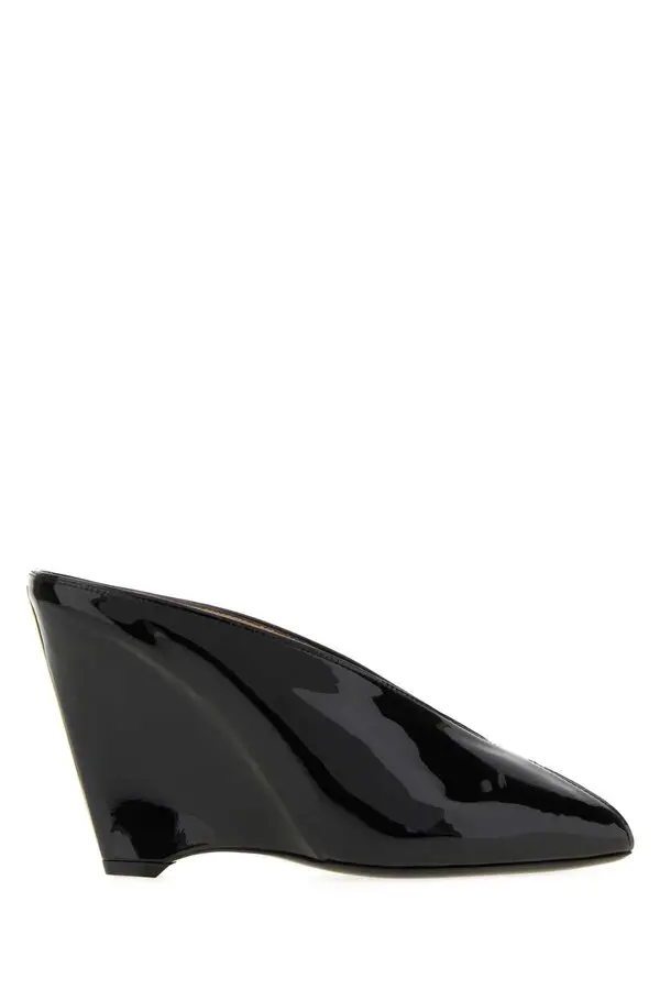FERRAGAMO Alicia Flat Leather Pumps