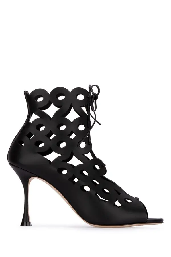 Manolo Blahnik Black Laser Cut Lace-up Ankle Boots - Blck