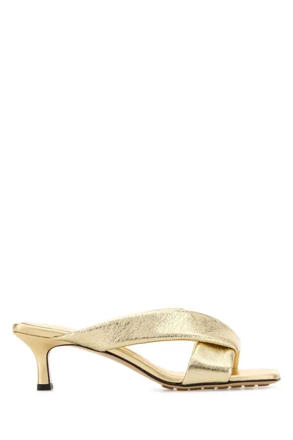 Bottega Veneta Niva Flat Leather Sandals