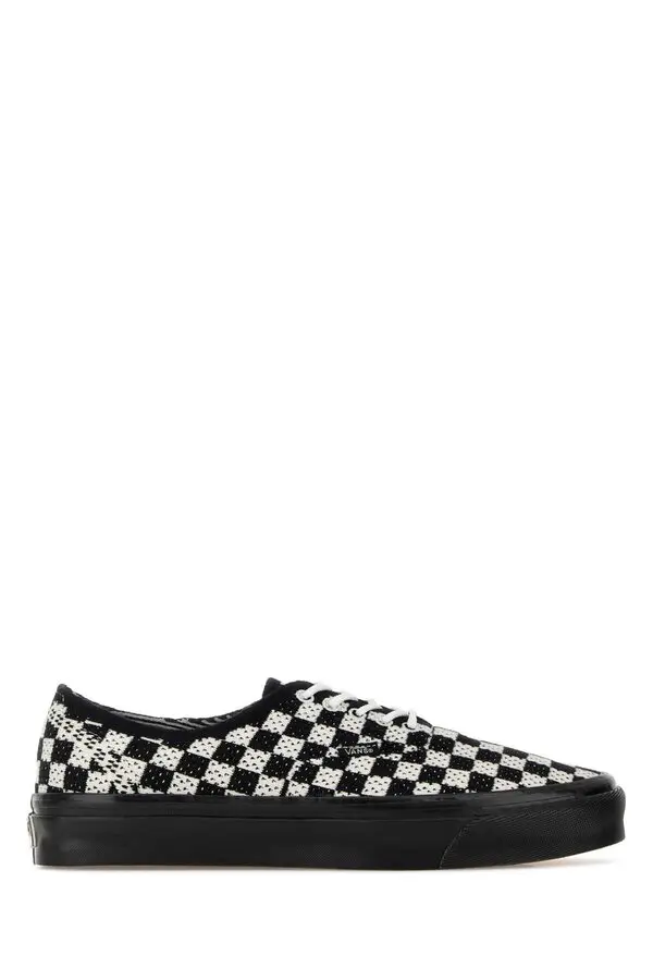 VANS Embroidered Canvas Authentic Sneaker For