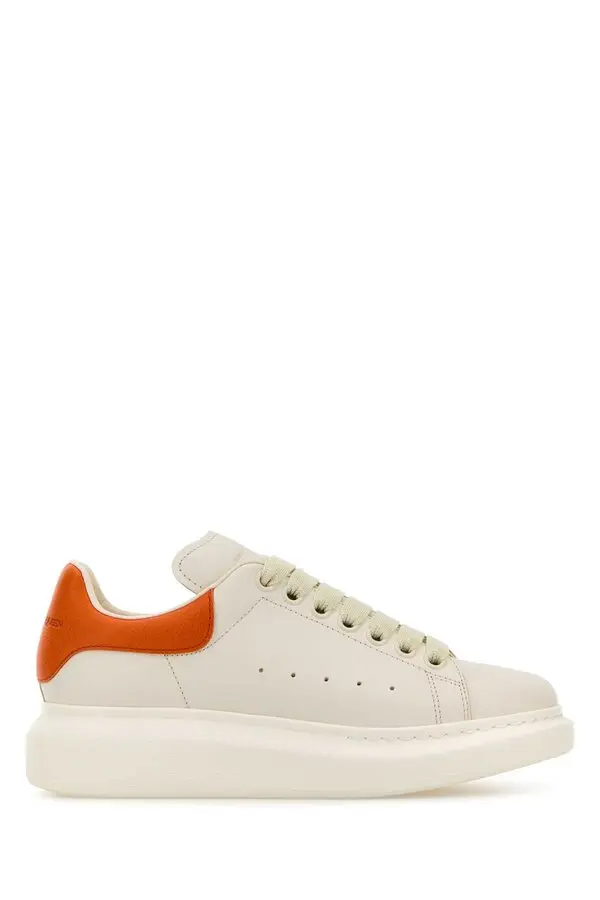 Alexander McQueen Leather Sneaker With Contrast Leather Heel - White
