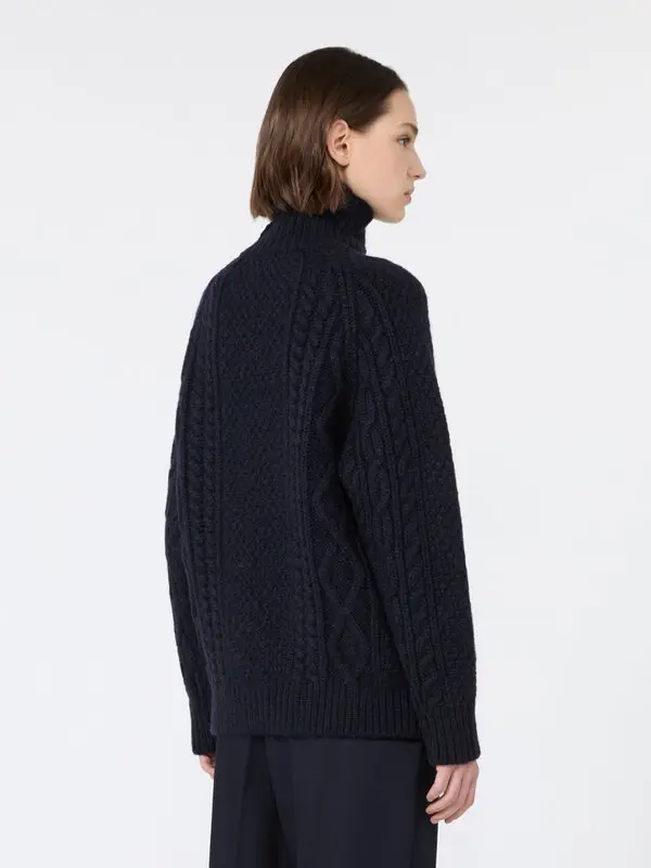 Max Mara Wool Yarn Turtleneck Aran Jumper