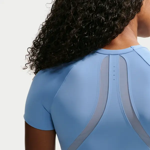 Nike Universa Mesh Short-sleeve Top - Blue