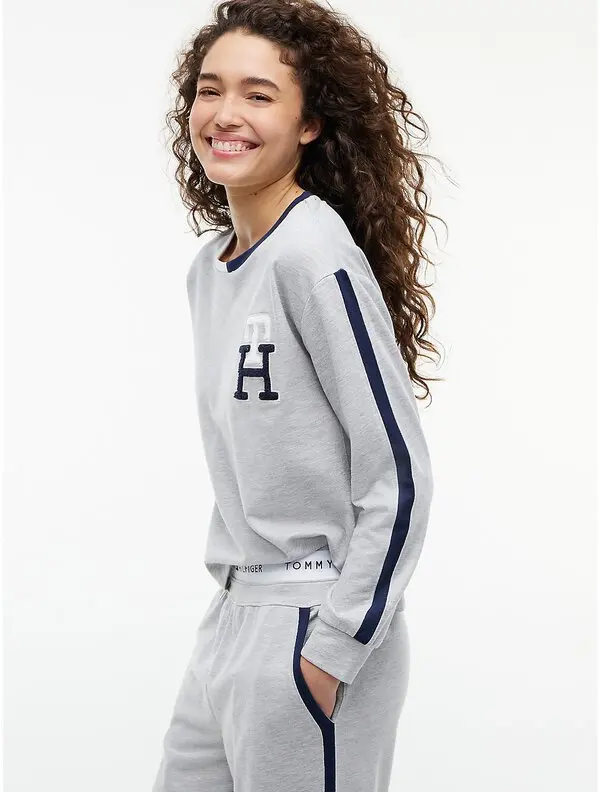 Tommy Hilfiger Cropped Pullover & Pant Sleep Set