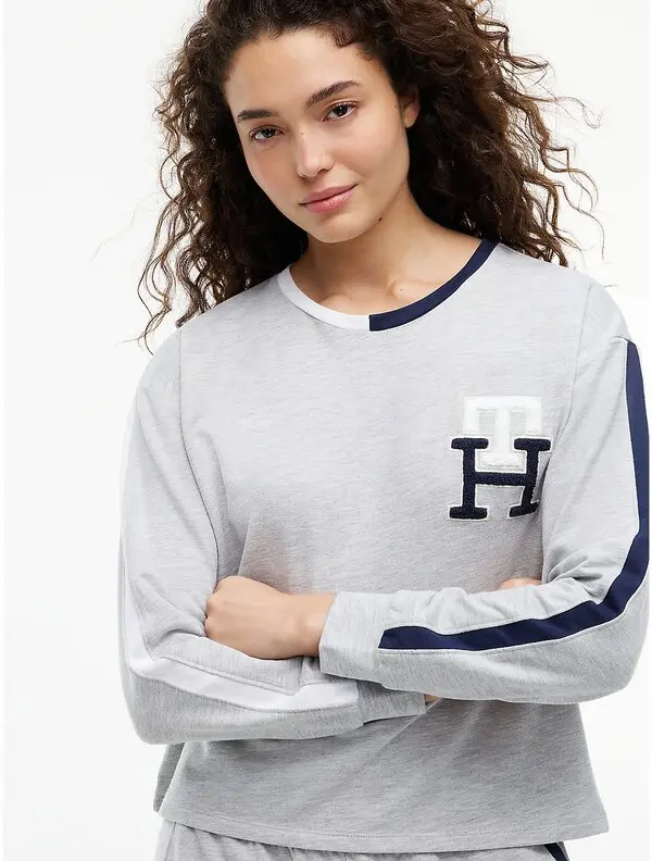 Tommy Hilfiger Cropped Pullover & Pant Sleep Set