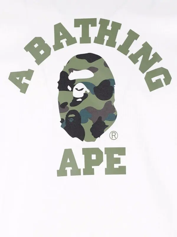 A BATHING APE T-shirt "1st Camo College - White