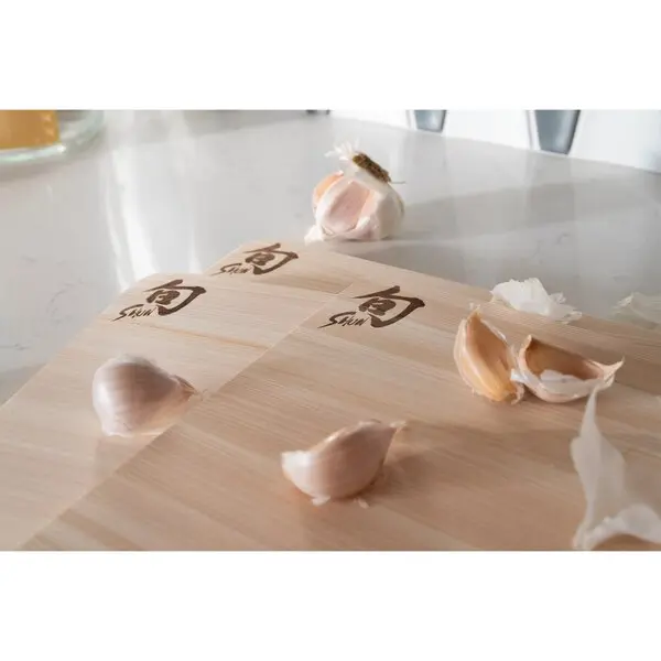 SHUN Hinoki Medium Cutting Board