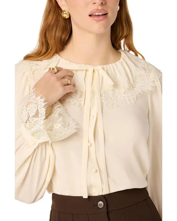Astr The Label Emberly Lace Trim Blouse