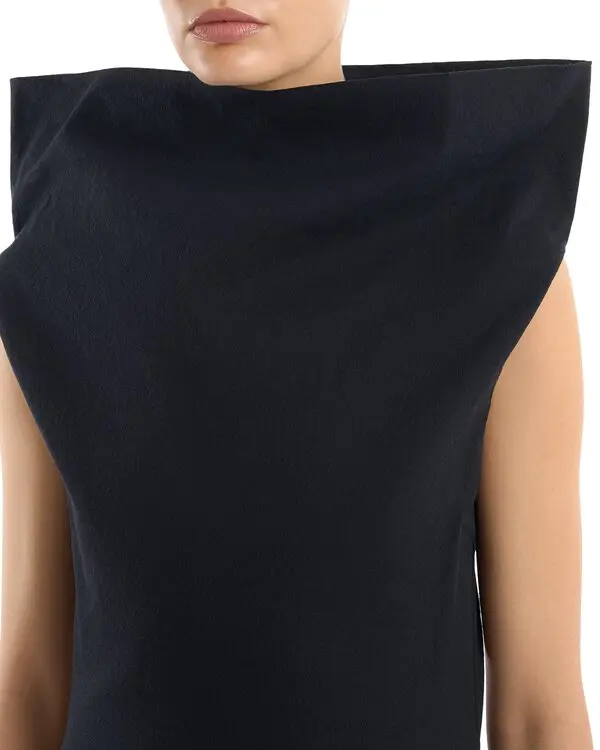 Issey Miyake Allow Structured Neckline Top