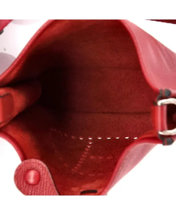 Hermès Epsom Evelyne Gen Iii Cross Body Bag - Red/ / Red