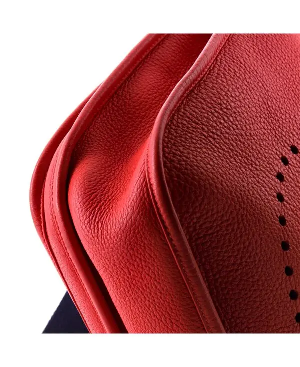 Hermès Gm Evelyne Bag Gen Iii Clemence - Red