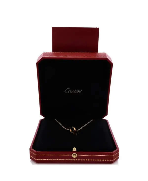 CARTIER Love Interlocking Necklace 18k 17