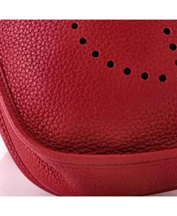 Hermès Pm Evelyne Bag Gen Iii Clemence - Red