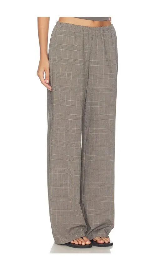 Good American The Pull On Trouser In Brown