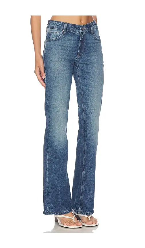 Good American Vintage Low Rise Bootcut Jean In Blue