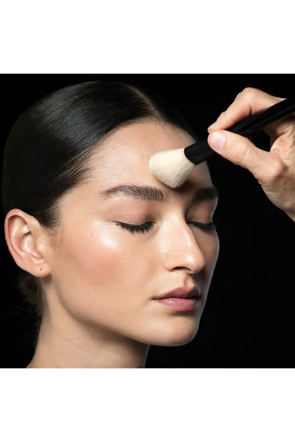 WESTMAN ATELIER Powder Brush