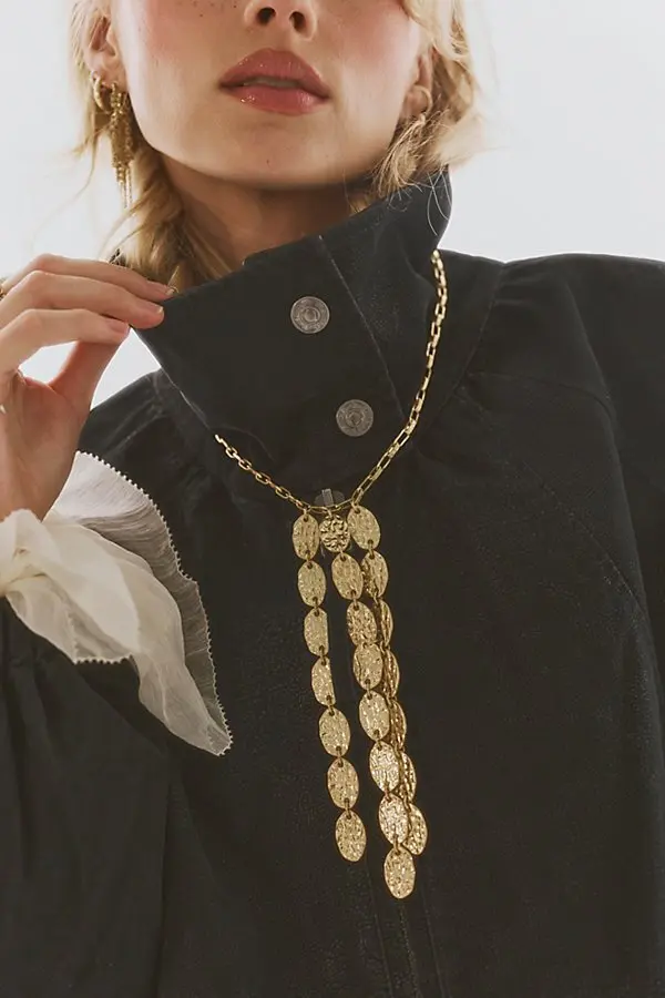 Free People Zinnia Pendant Necklace - Worn Gold