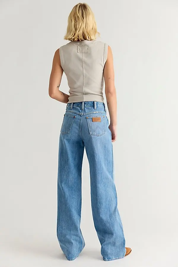 Wrangler Joey Baggy Jeans In Medium Wash