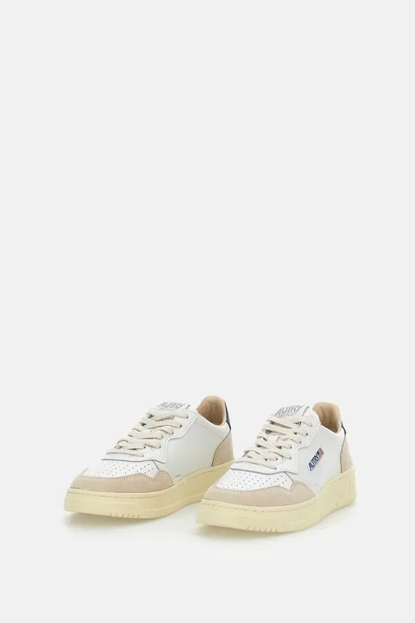 AUTRY Medalist Low Sneakers In Leather