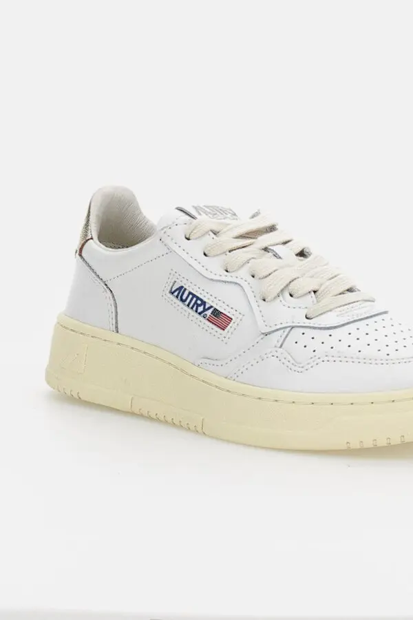 AUTRY Medalist Low Sneakers In Leather - White
