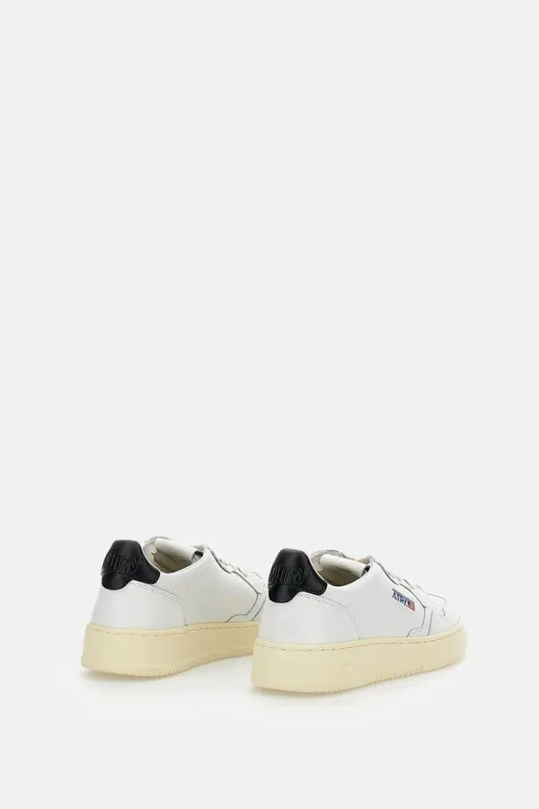 AUTRY Medalist Low Sneakers In Leather