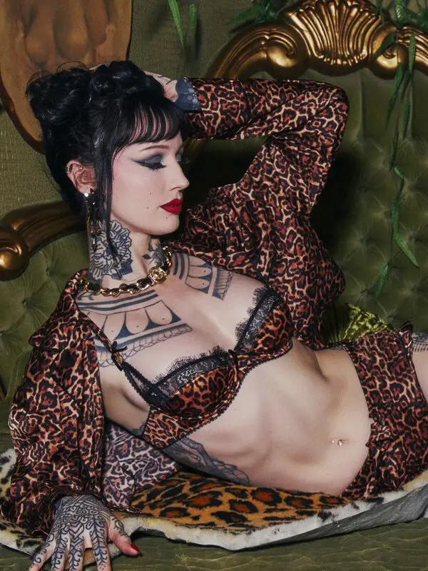 Frederick's Of Hollywood Raven Leopard And Lace Bra