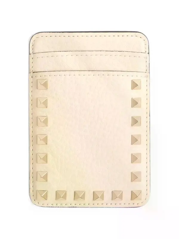 Valentino Garavani Rockstud Magnetic Card Holder In Grainy Calfskin - Neutrals