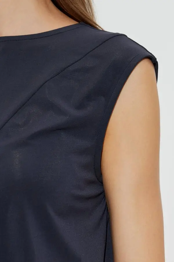 Issey Miyake Sleeveless Top