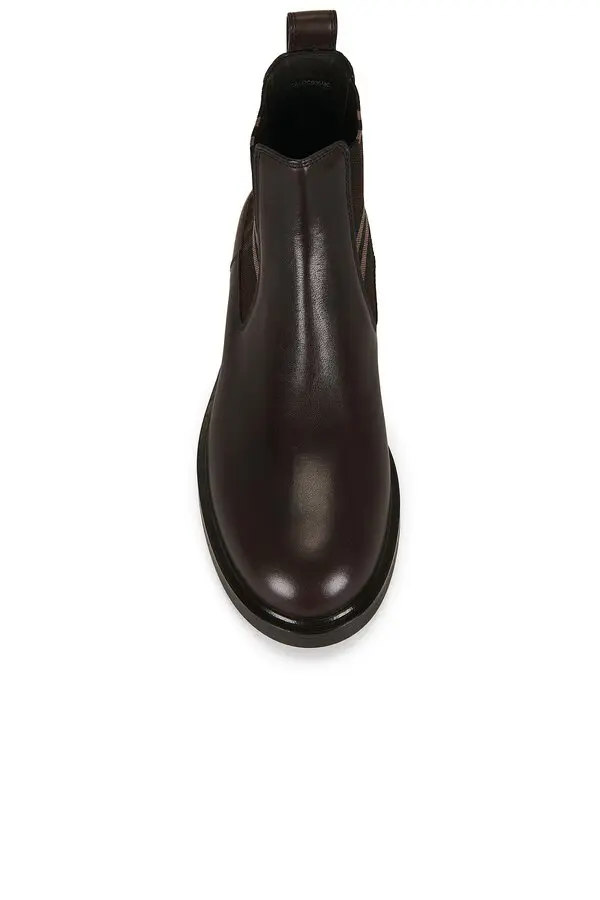 Burberry Pembroke Boot In Brown