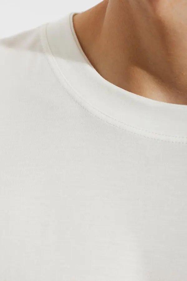 Eleventy Crew Neck T-shirt
