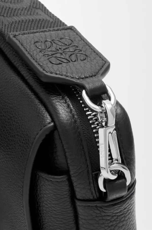 Loewe Pebble Messenger Bag Small