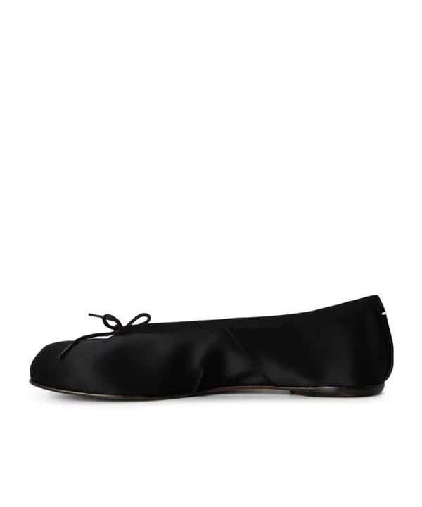 MAISON MARGIELA Tabi Logo Ballet Shoes