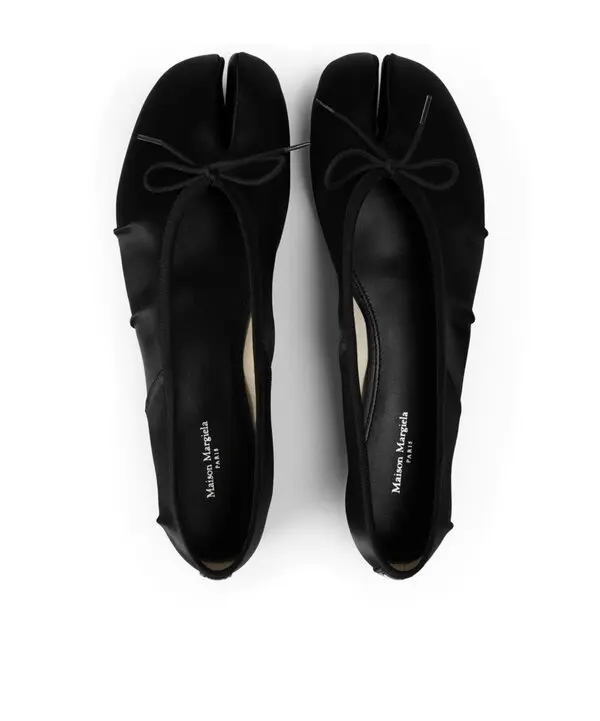 MAISON MARGIELA Tabi Logo Ballet Shoes