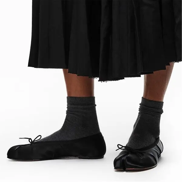 MAISON MARGIELA Tabi Logo Ballet Shoes