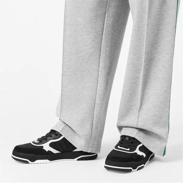 Gucci Logo Lace-up Sneakers