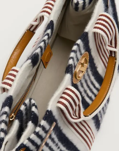 Valentino Garavani Antibes Vlogo Signature Tote Bag