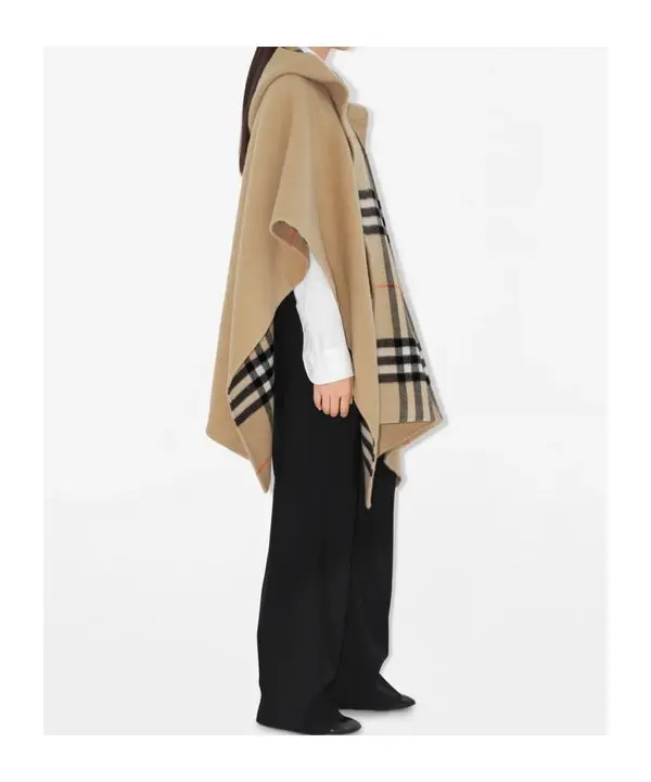 Burberry Reversible Hooded Cape With Equestrian Knight Embroidery - Sand-colored