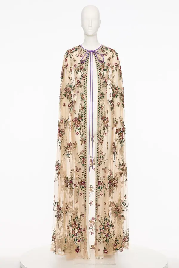 Valentino Garavani Laced Cape - Nude