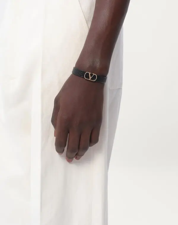 Valentino Garavani Vlogo Signature Buckled Bracelet