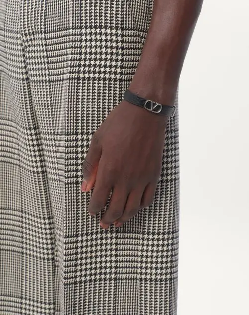 Valentino Garavani Vlogo Signature Buckled Bracelet