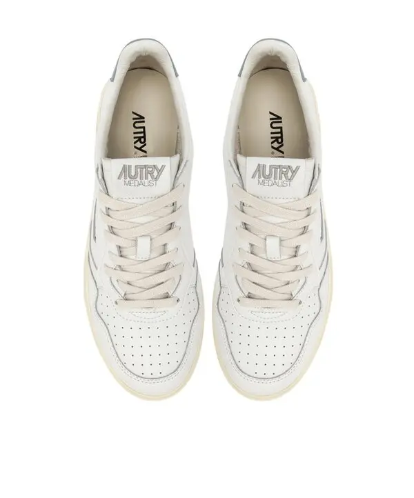 AUTRY Medalist Low-top Sneakers - White Light Blue