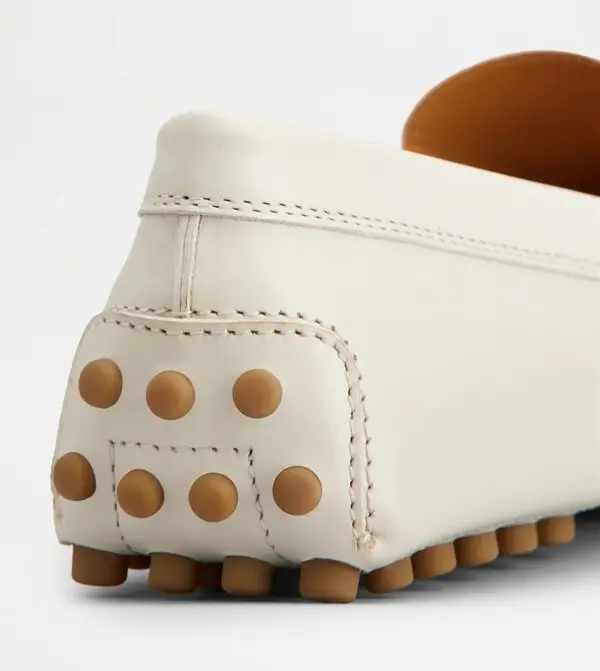 TOD'S Round-toe Loafers