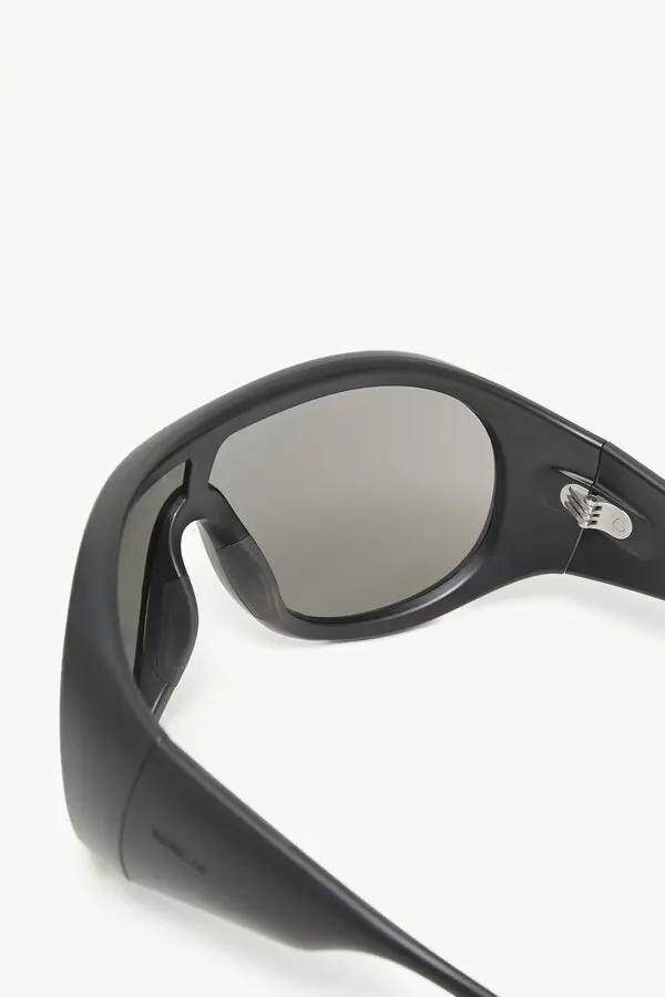 Moncler Thyra Oval Sunglasses
