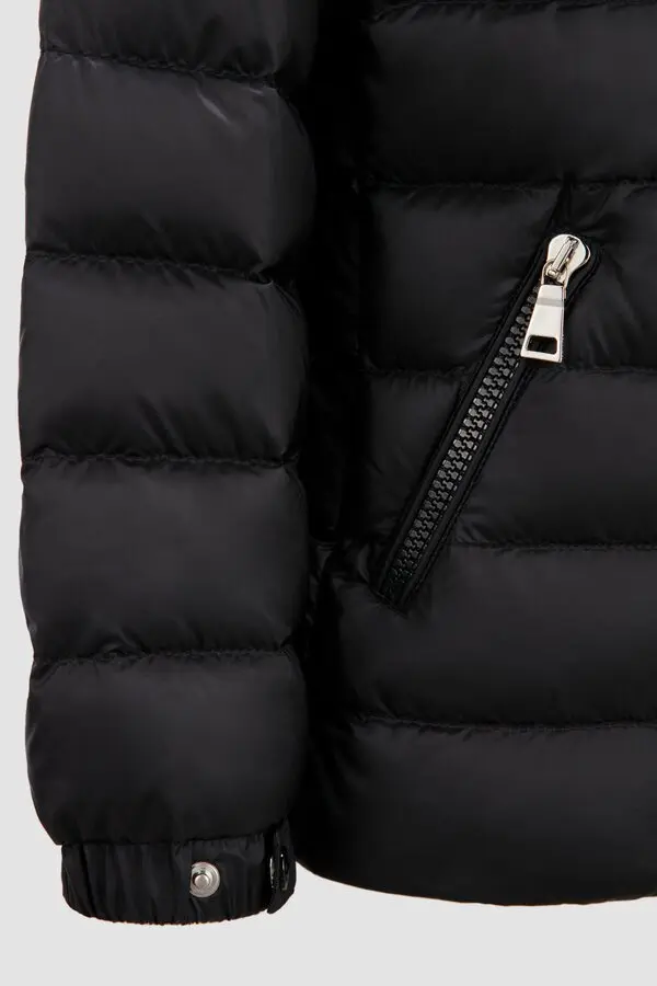 Moncler Hooded Down Jacket With Quilted Design - Black